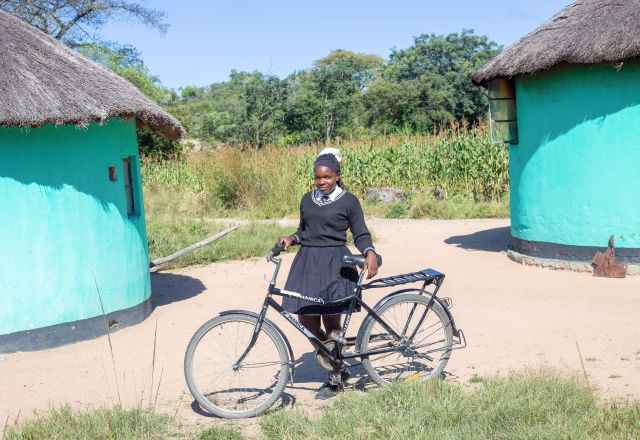 Empowering Girls, Transforming Futures in Zimbabwe | Oxfam Ireland